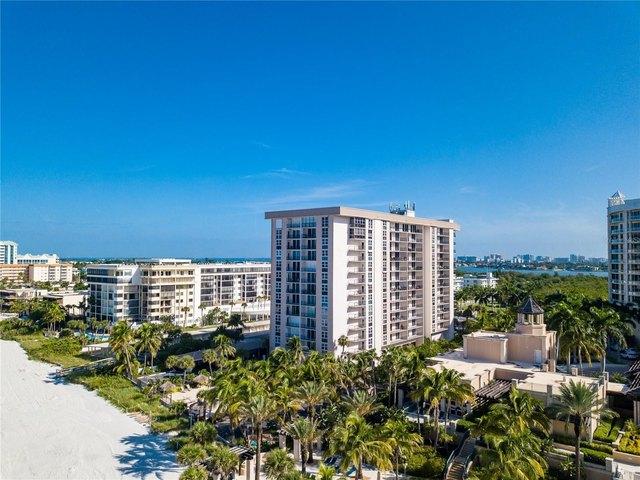 1212 Benjamin Franklin Dr Apt 305, Sarasota, FL 34236
