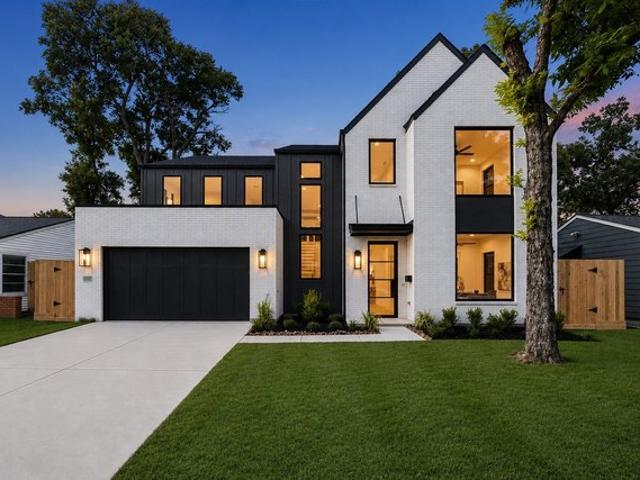1212 Candlelight Ln, Houston, TX 77018
