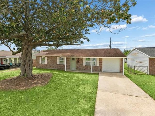 1212 Carrollwood Dr, Laplace, LA 70068