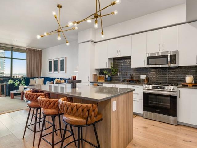 1212 Demonbreun St Apt 1203, Nashville, TN 37203