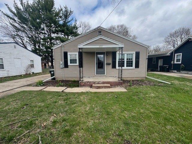 1212 E 15th St, Sterling, IL 61081