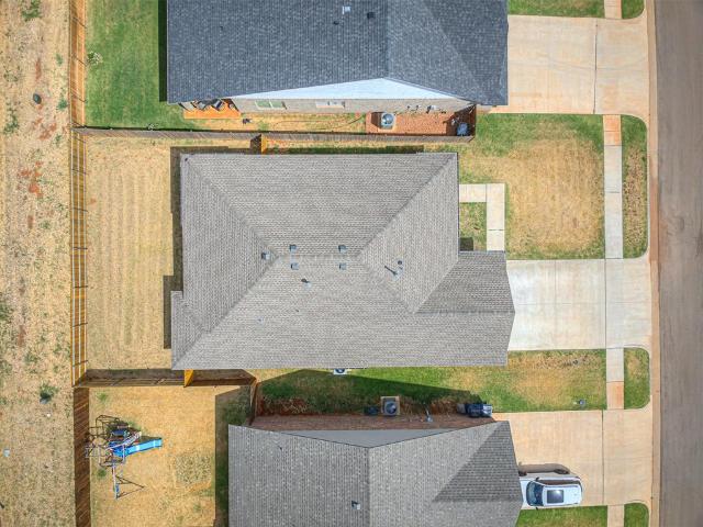 1212 La Vista Lane