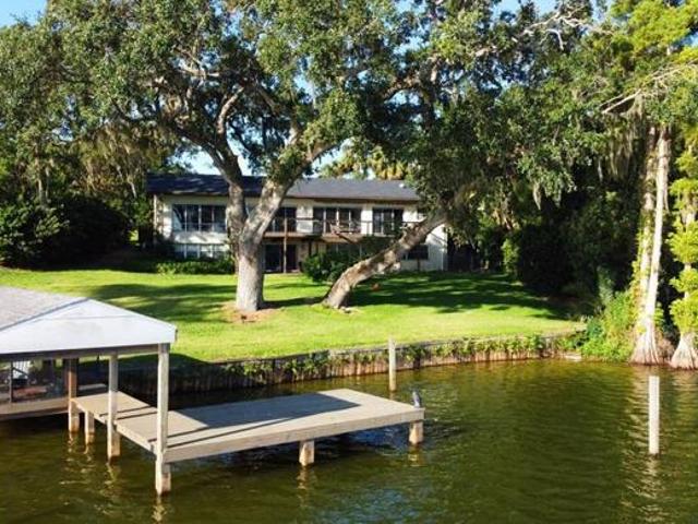 1212 Lake Point Dr, Lakeland, FL 33813