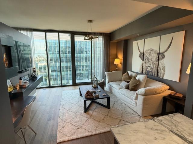 1212 Laurel St # 1614