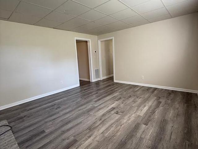 1212 payne street # b lower unit