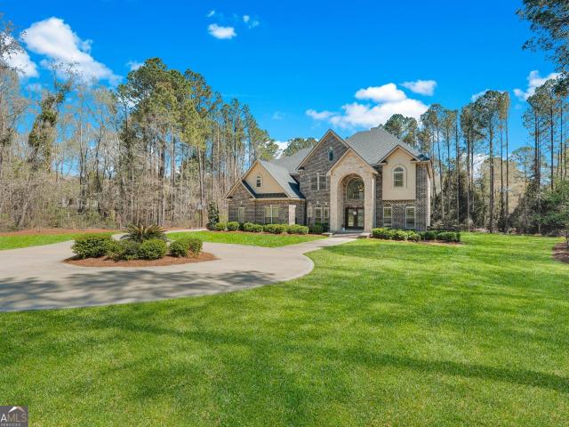1212 Plantation Circle