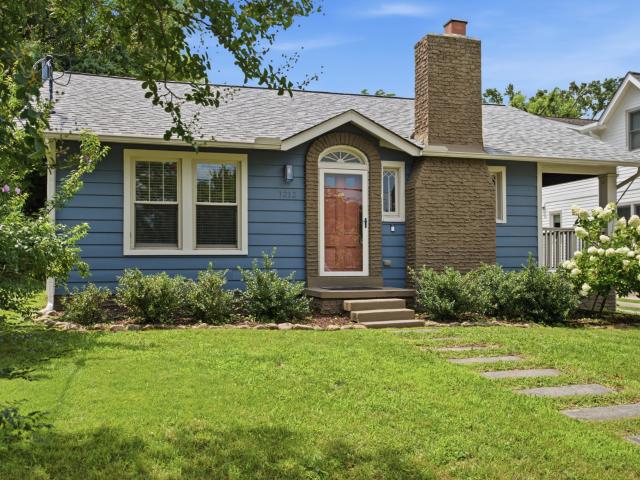 1212 Stratford Ave