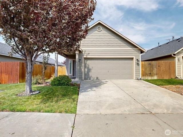 1212 SW Carver St, College Place, WA 99324