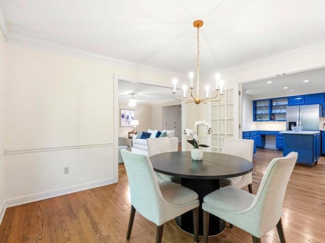 1212 Shadow Way