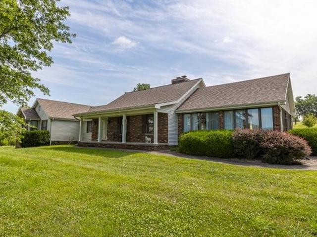 1212 Shakertown Rd, Danville, KY 40422