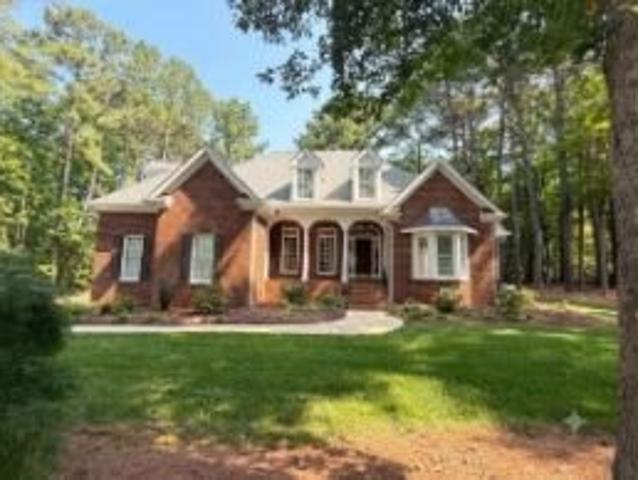1212 Tacketts Pond Dr, Raleigh, NC 27614