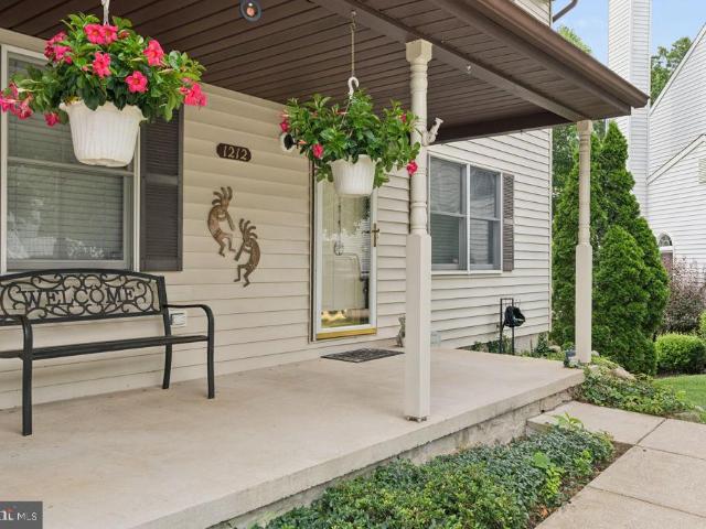1212 Trillium Court