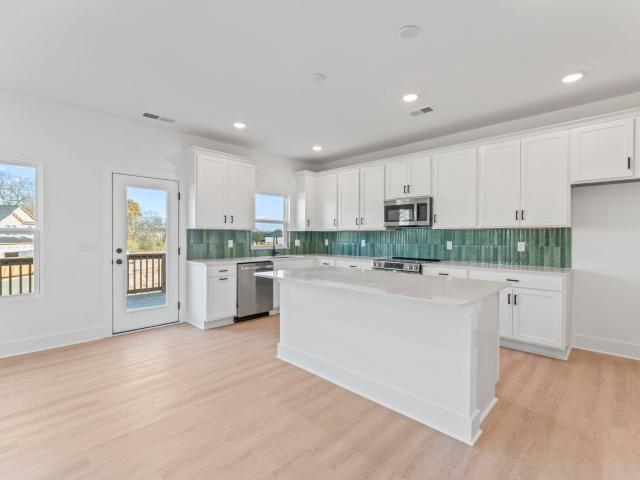 1212 Valley Ridge Dr