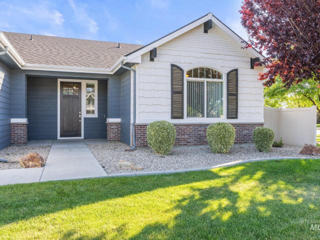 1212 W Olds River Dr
