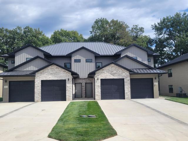 1212 WPL The Pines