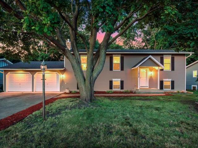 1212 3rd Ave NE, Buffalo, MN 55313