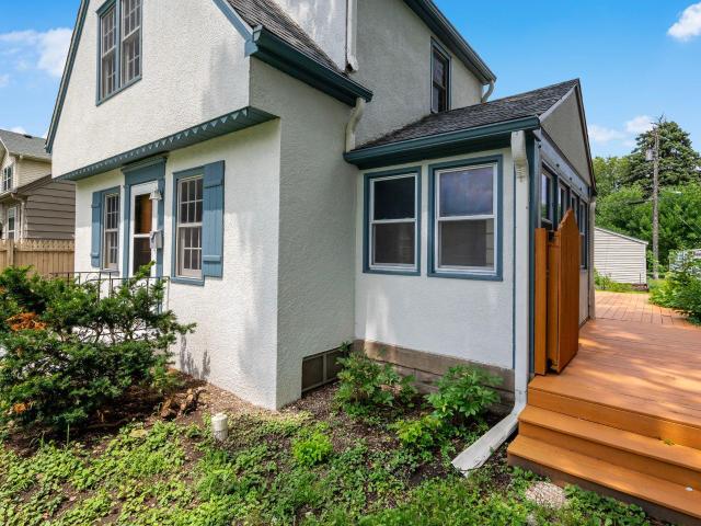 1212 4th Street N