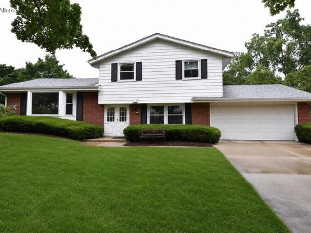 12130 W Chambers St, Wauwatosa, WI 53222
