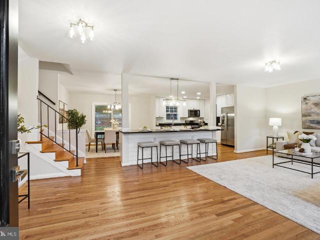 12130 Ambleside Dr, Potomac, MD 20854 | MLS #MDMC2212