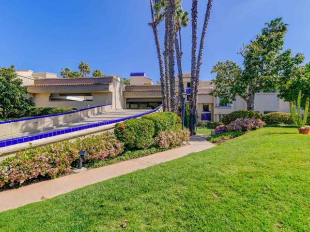 12132 Royal Birkdale Row 104E, San Diego, CA 92128