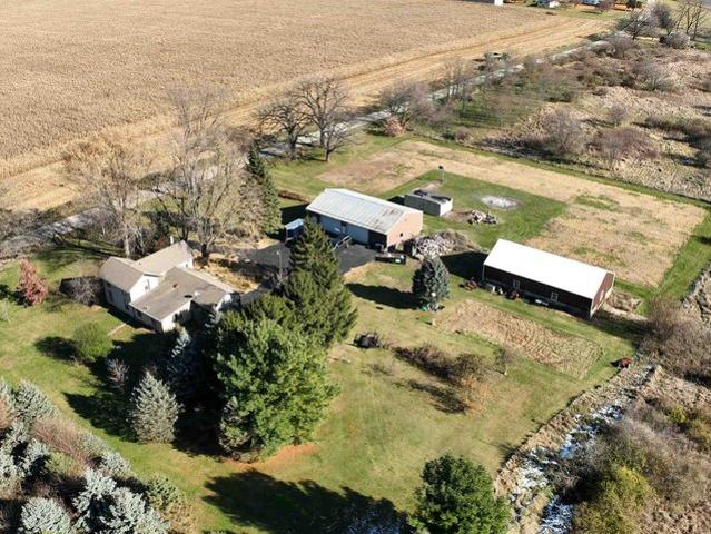 12138 E L J Townline Rd, Whitewater, WI 53190