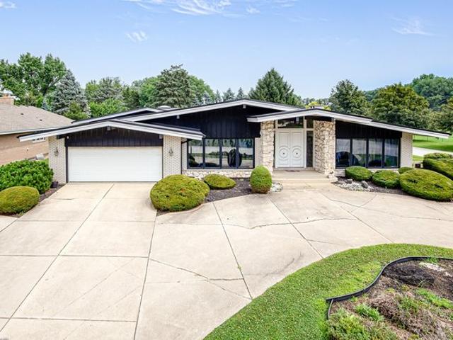 12138 S Cheyenne Dr, Palos Heights, IL 60463