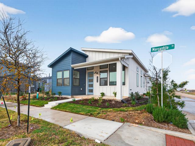 1213 Mercantile Street