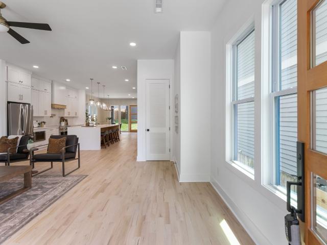 1213 Montgomery Ave