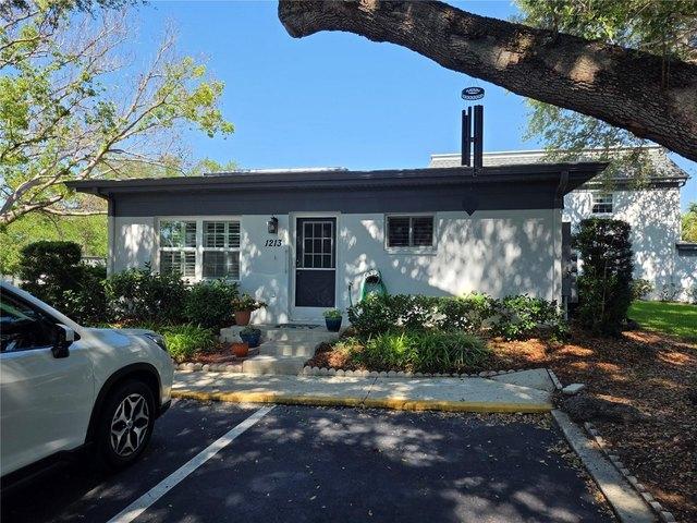 1213 N McMullen Booth Rd, Clearwater, FL 33759