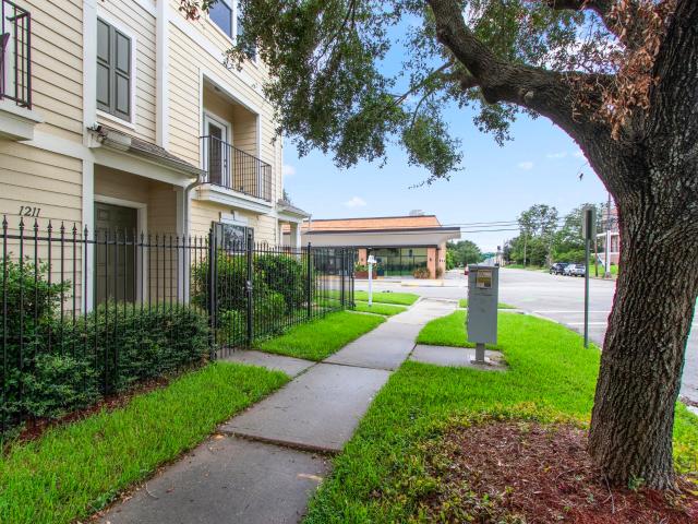 1213 Nagle St, Houston, TX 77003 | MLS #95025