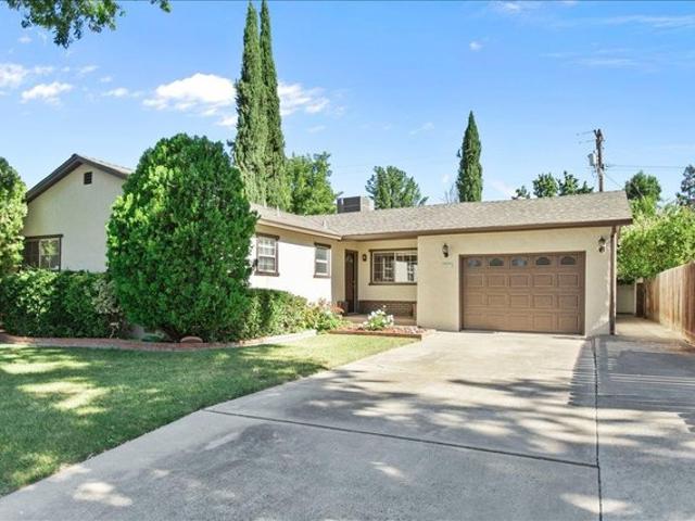 1213 Adel St, Modesto, CA 95350