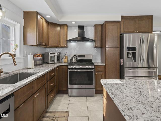 1213 Burden Lake Rd, Sand Lake, NY 12018 | MLS #202612