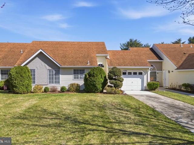 1213 B Lindera Plz, Monroe Township, NJ 08831