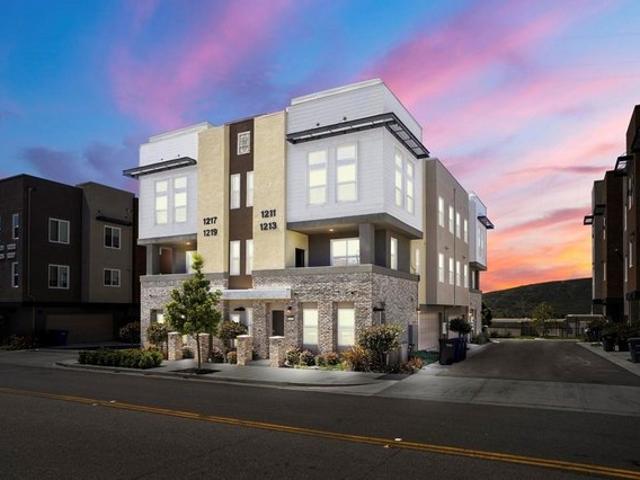 1213 Baker St, San Marcos, CA 92078