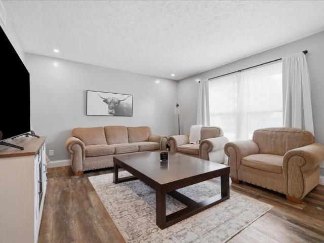 1213 Brentwood Court