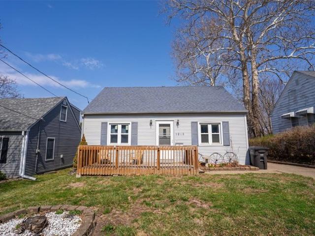 1213 Broad St, Des Moines, IA 50315