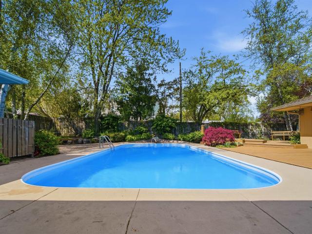 1213 Douglas Terrace
