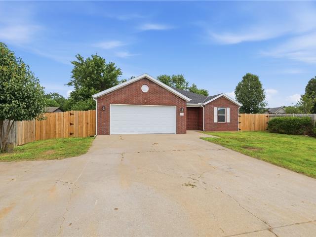 1213 E Glendale Lane