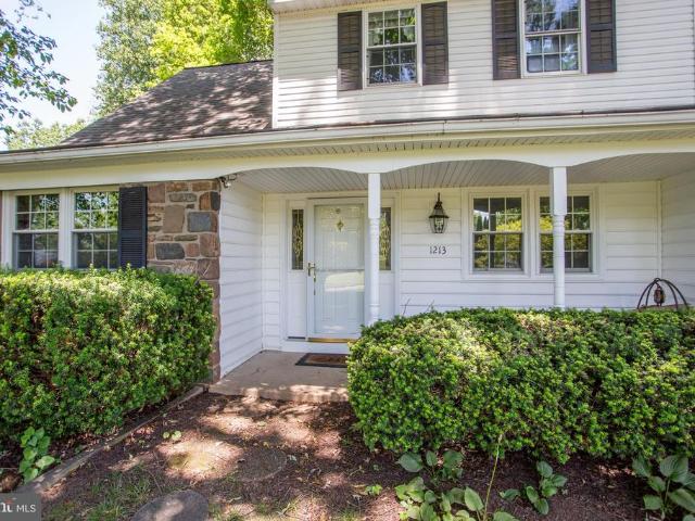 1213 Emma Lane