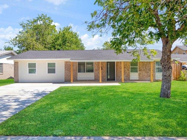 1213 Fairmont St, Irving, TX 75062