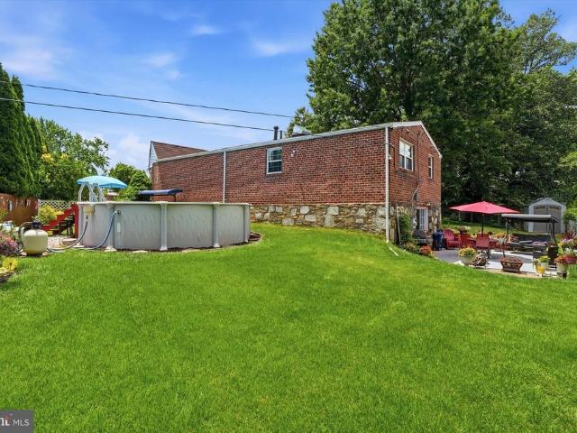 1213 Fenwick Place