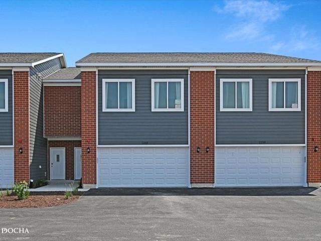 1213 Gillespie Ln, Yorkville, IL 60560
