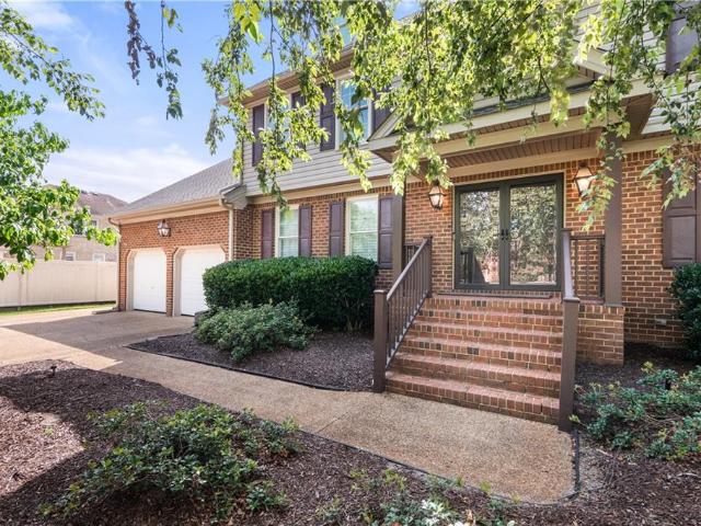 1213 Hartford DR