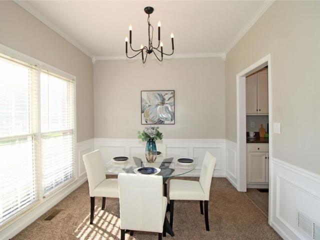 1213 Kingsbury Lane