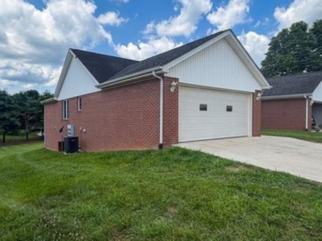 1213 Kit Cowan Rd Unit A, Somerset, KY 42501