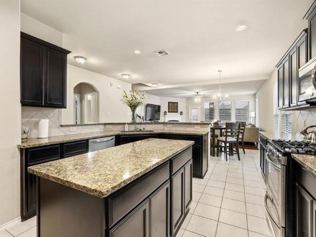 1213 Lake Worth Trail