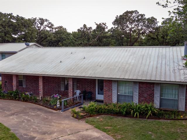 1213 Lakeland Loop