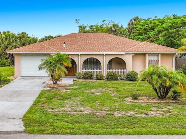 1213 Price Cir NW, Port Charlotte, FL 33948