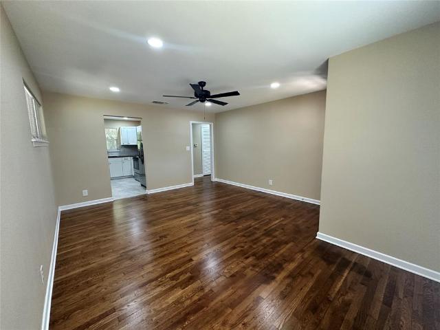 1213 S Lamar Street