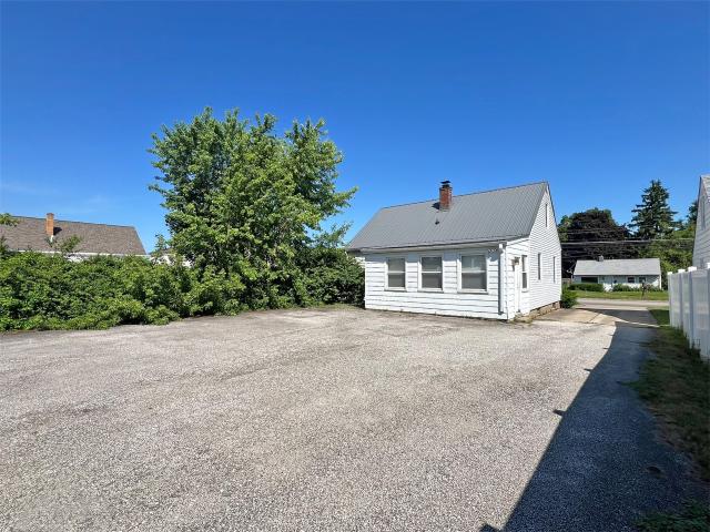 1213 W 38TH Street